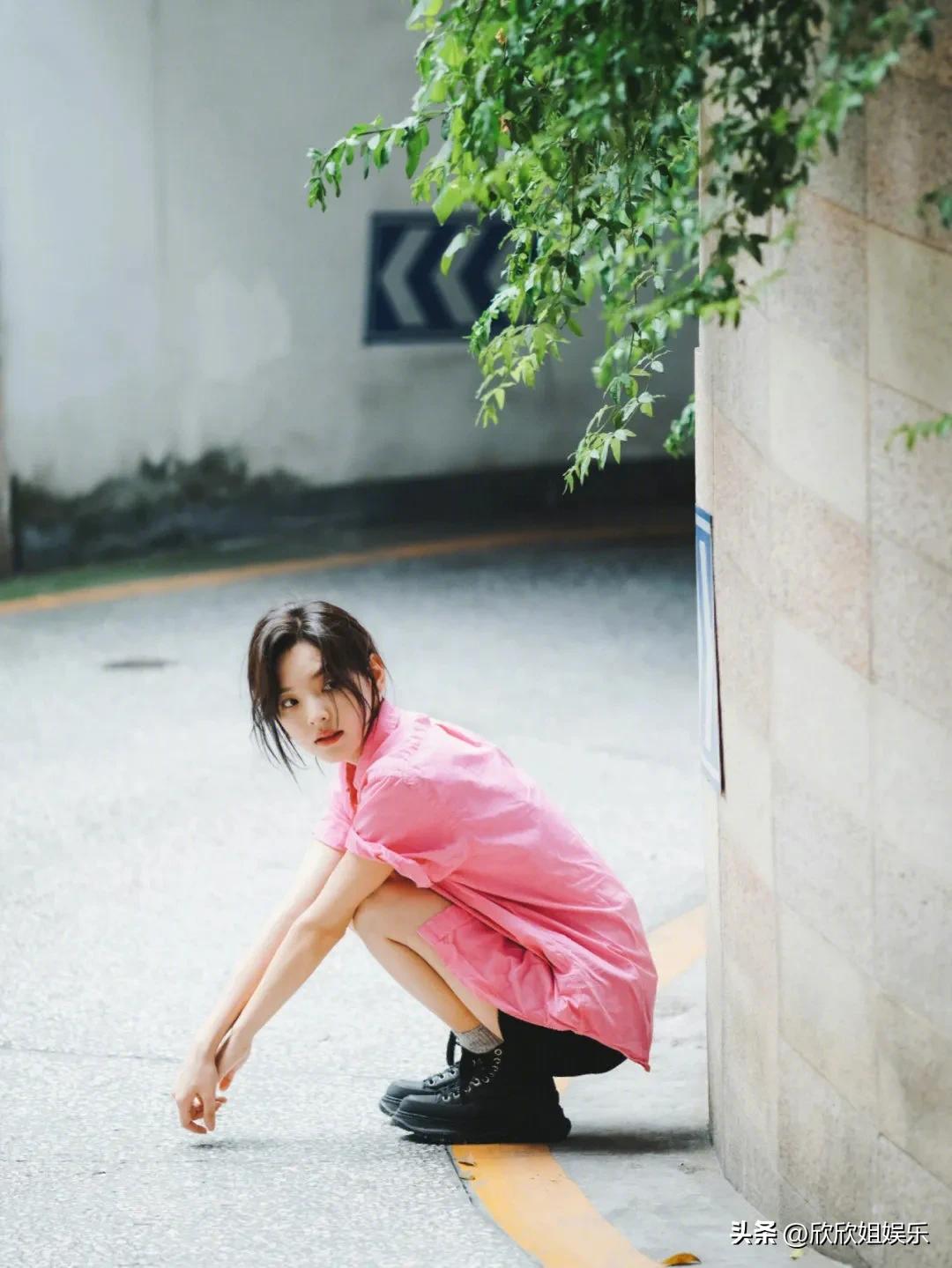 Actress Zhang Ruonan - iNEWS