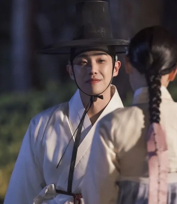 Pale, pitiful, restless, empty...he created another legendary character ...