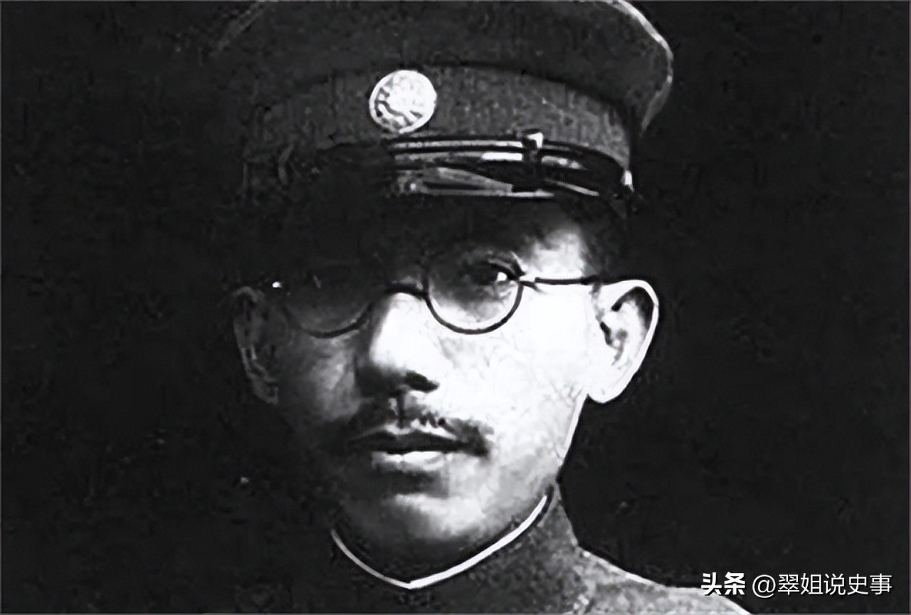 Yang Kaihui was shot and fell down, but was shot again, and the man ...