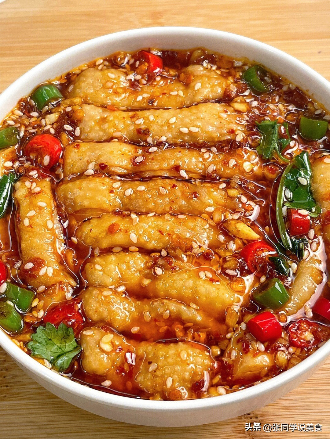 "Spicy saliva chicken" meat is tender and juicy, every piece of chicken ...
