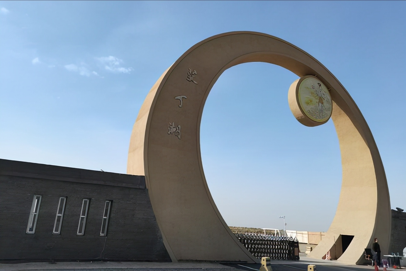 Starting from Ayding Lake, the lowest point in mainland China, every ...