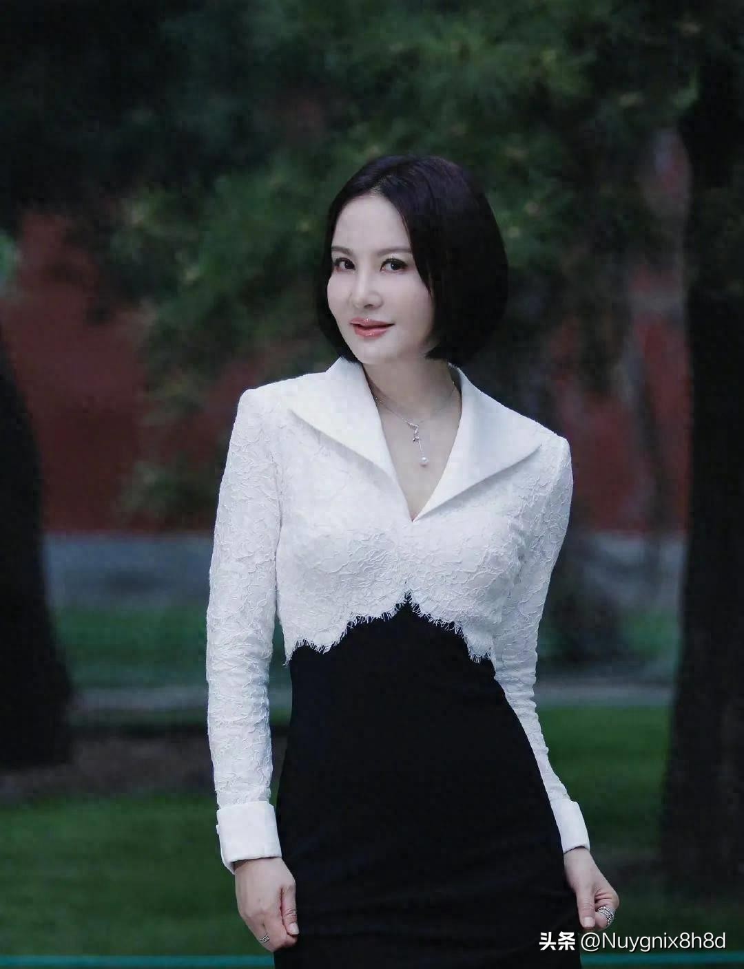 Actress Tao Hong: As beautiful as she is, she is low-key and still ...