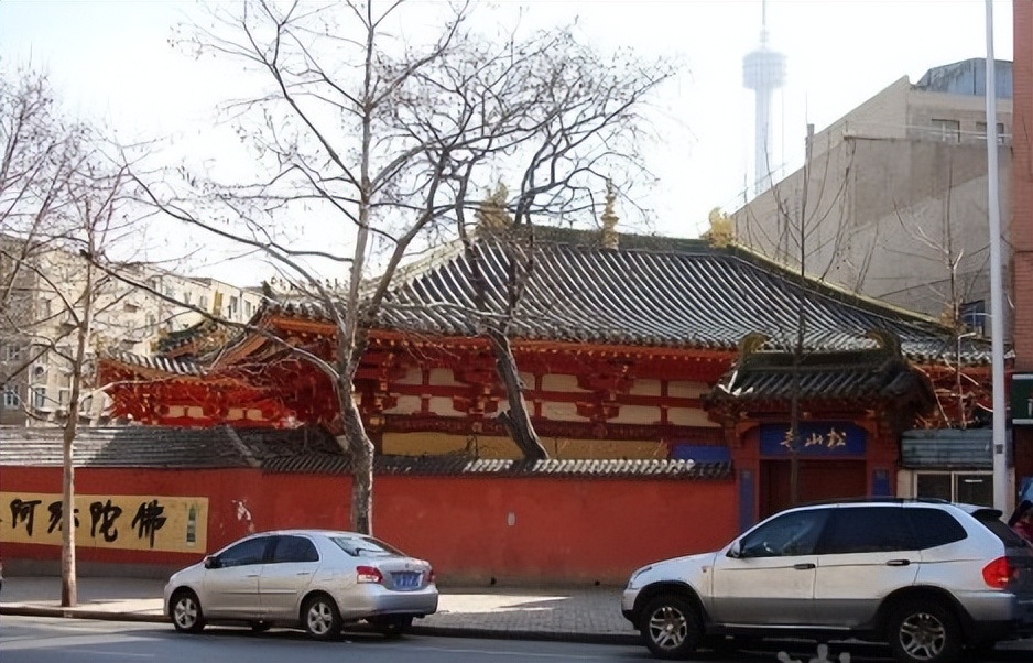 Sanskrit sounds linger in the distance, Buddhism helps the world ...