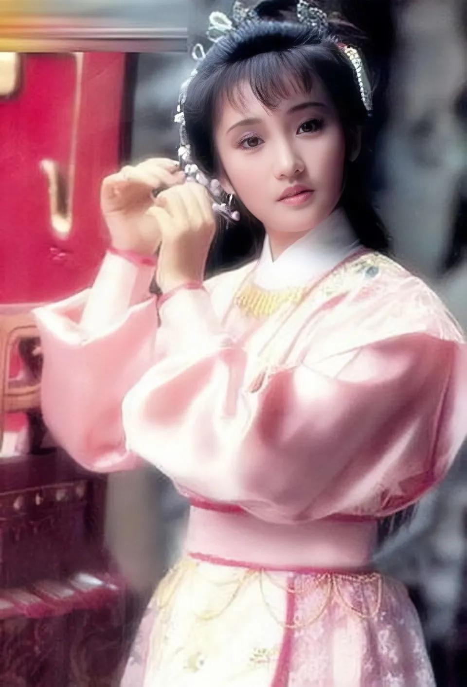 Wu Qianwei: The first-generation loli in the Hong Kong circle, what ...