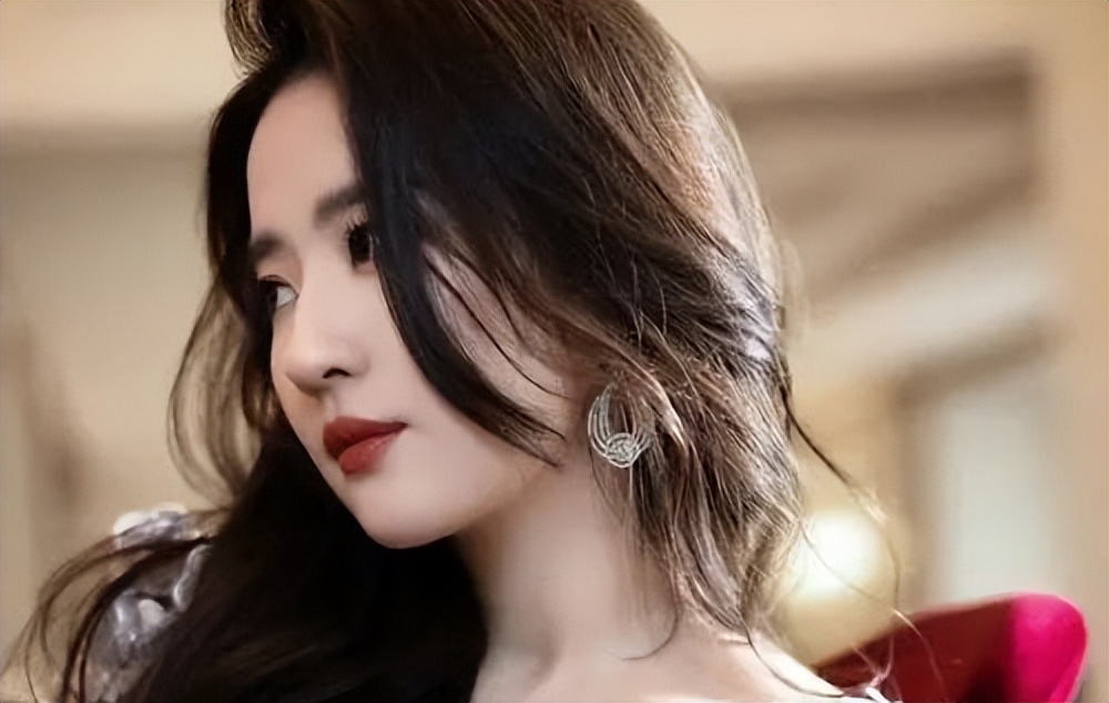 Little Gossip, Xu Kai, Bi Wenjun, Zhang Yixing, Liu Yifei - iMedia