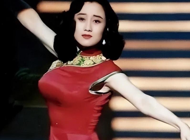 61-year-old Li Zhihan appeared with thinning hair and drooping cheeks ...