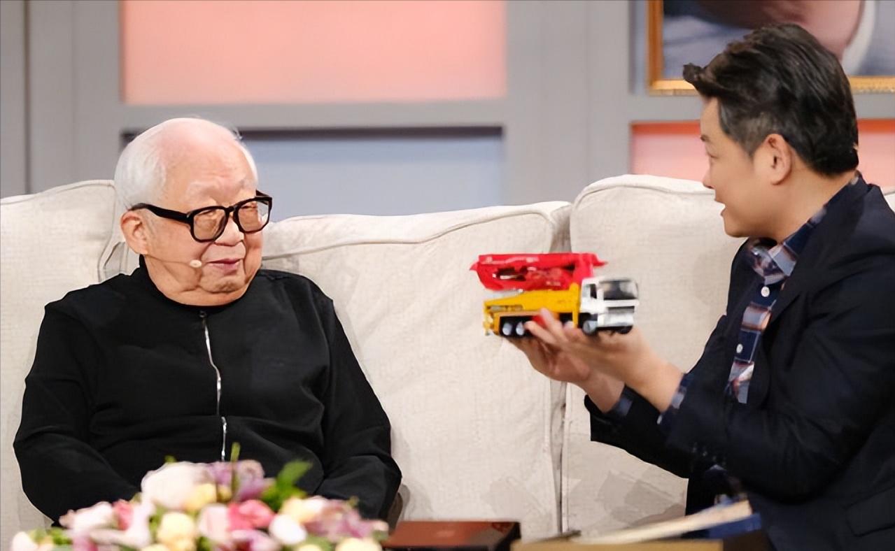 Music celebrities gathered: Li Shuangjiang became the focus of chatting ...