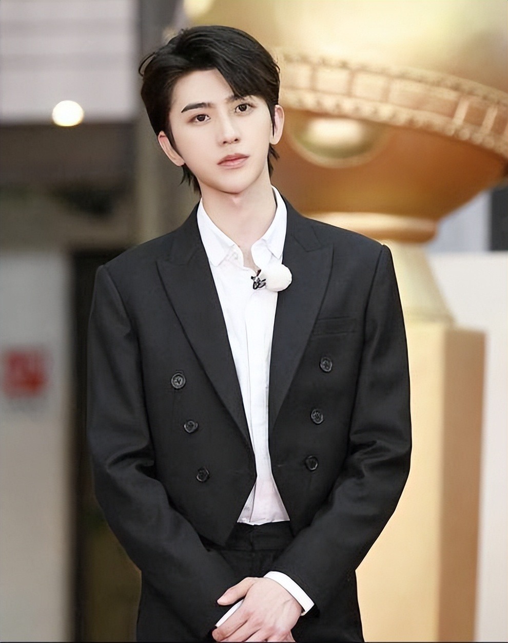 Cai Xukun speaks out: Admits that she and Ms. C have a voluntary relationship, and there is no ...