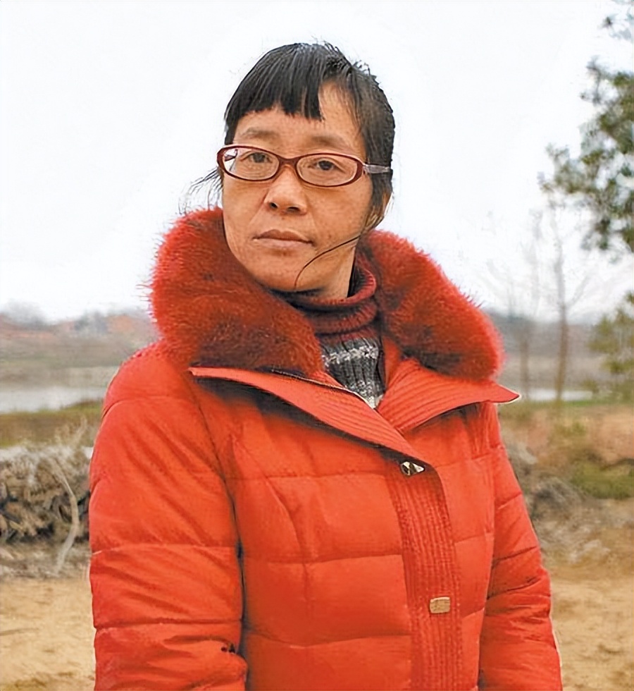 A Dark Horse in the Poetry World: Yu Xiuhua, a Rural Poet with Cerebral ...