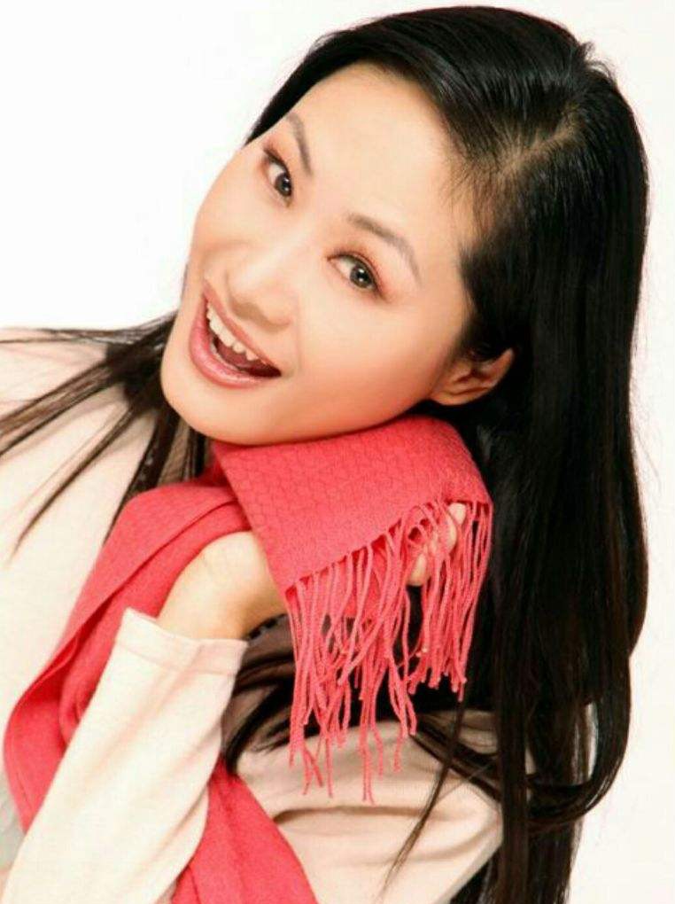 Once chasing Yu Wenhua, married a 16-year-old wife at the age of 52 ...