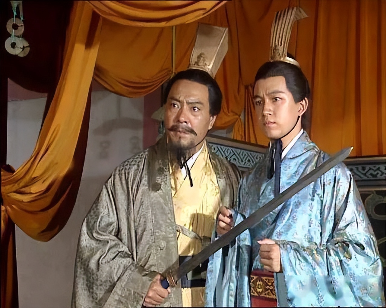 Is rebellion also genetic?—— Chatting with Sun Jun and Sun Chen ...