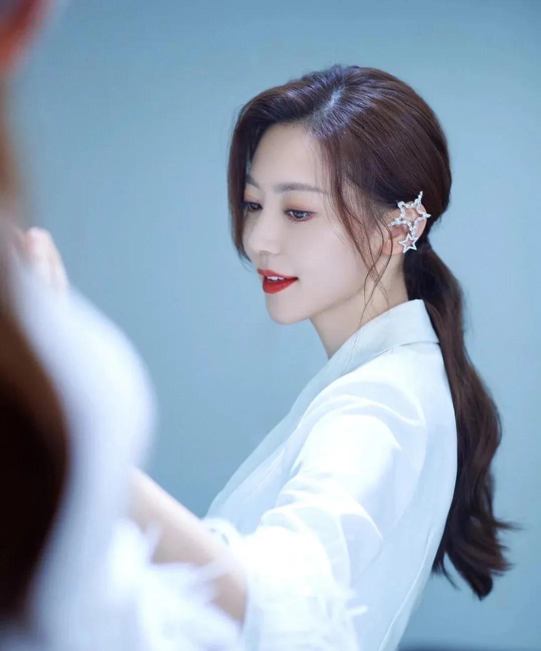 Huang Mengying is beautiful, has good acting skills, and has a good ...