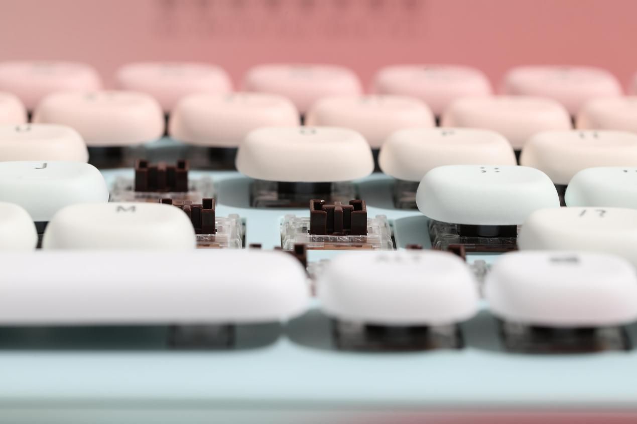 What is the most friendly keyboard for sluggers?The dwarf axis applies ...