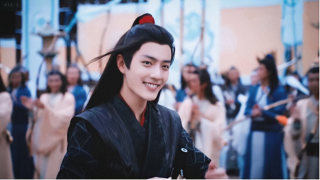 After the performance of "The New Swordsman", Linghu Chong played Guo ...