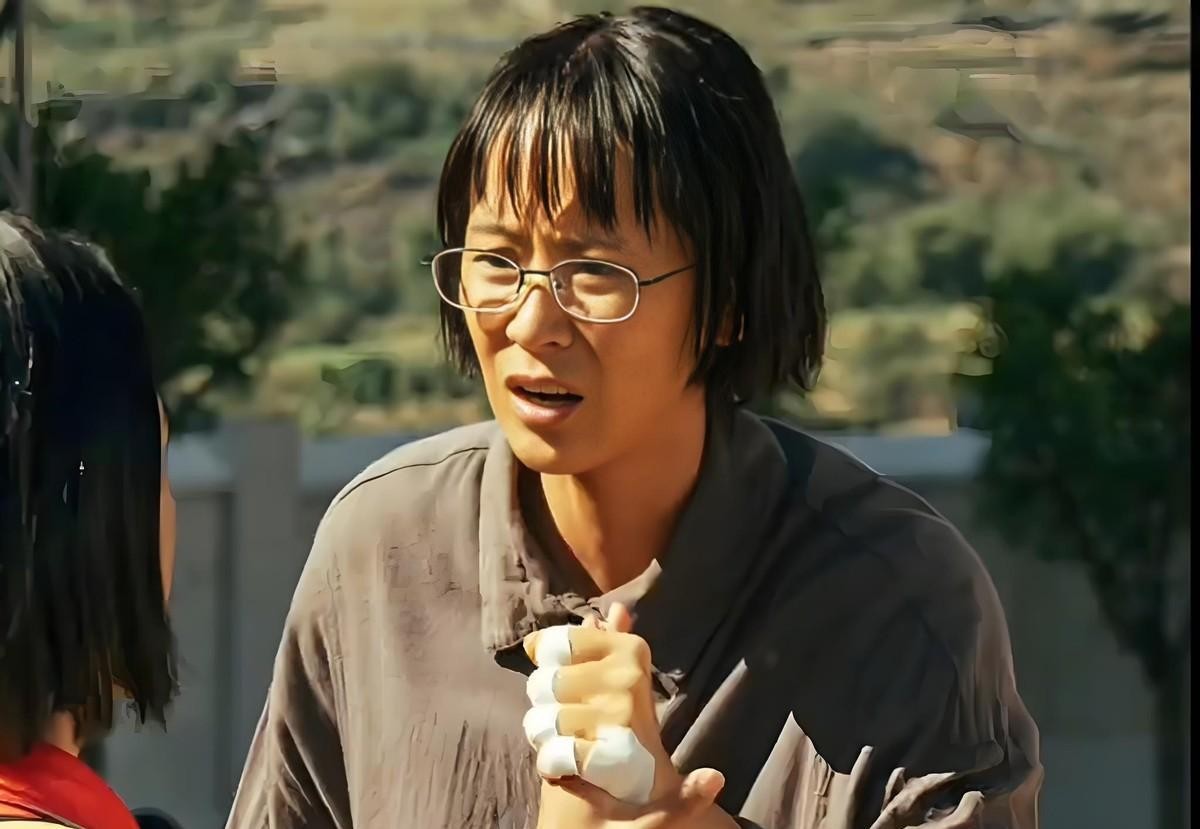 The difference between "I Am a Mountain" and "When the Mountain Flowers ...