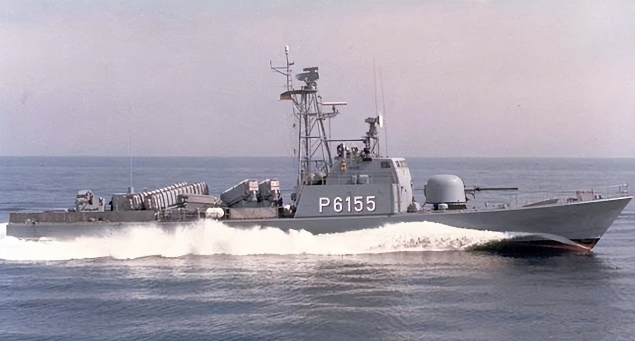 The pioneering work of the Federal German Navy missile boat, the Tiger ...