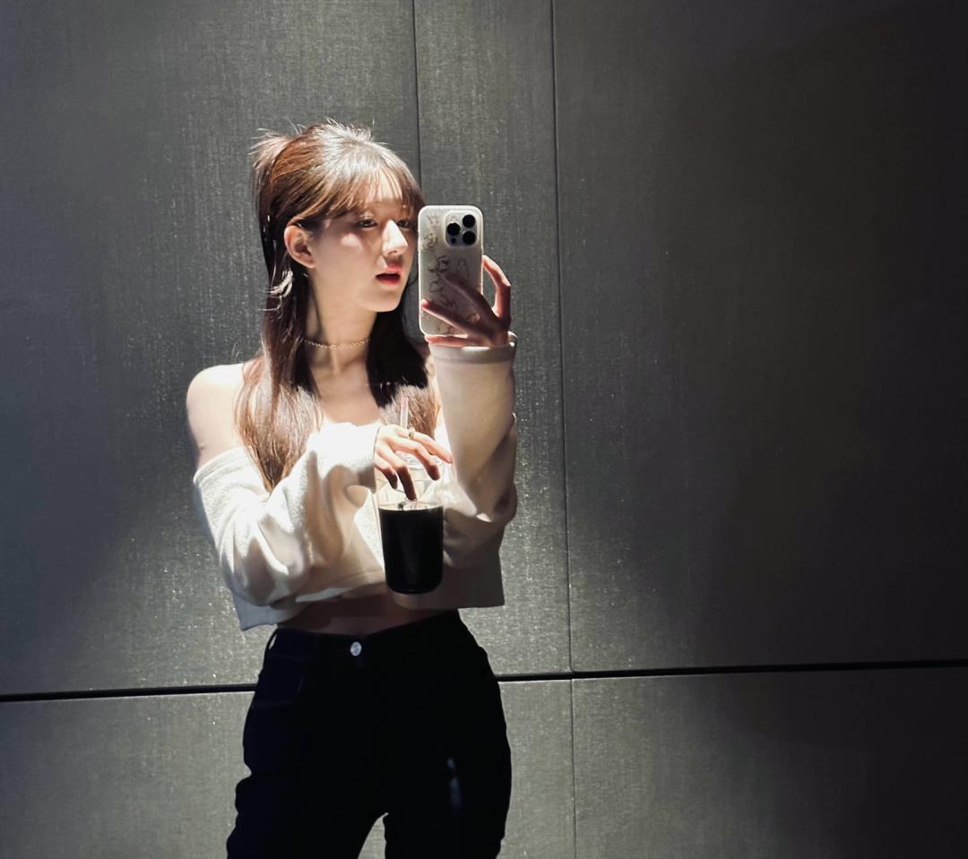 Zhang Xincheng, Zhao Lusi, Jin Jing, Ouyang Nana, Sun Yi - iNEWS