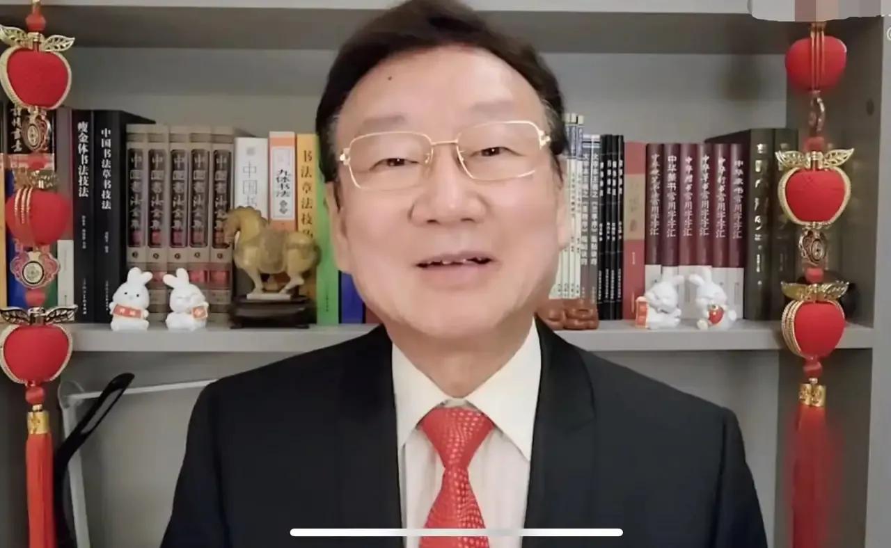 I'm depreesed! The 76-year-old singer Jiang Dawei performed in the rain, but his shoulders were ...