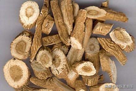 Share traditional Chinese medicine—Isatis root, commonly used for colds ...