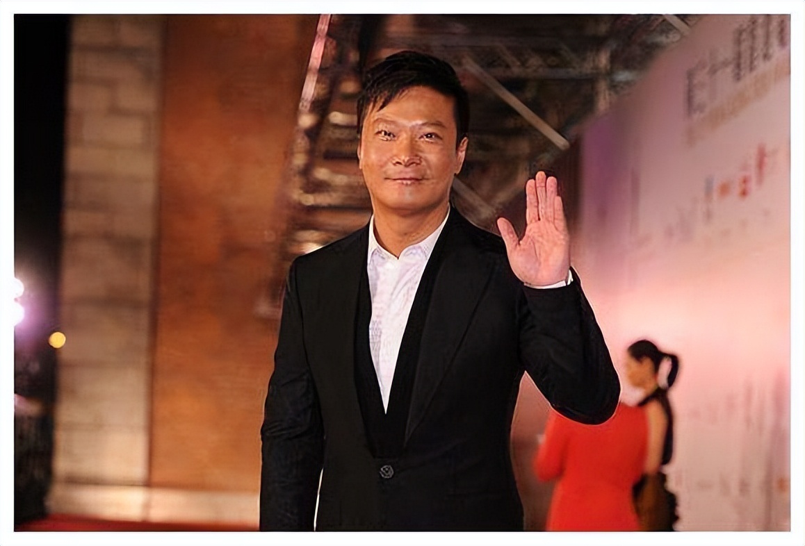 57-year-old martial arts star Qian Jiale got into a street fight and ...