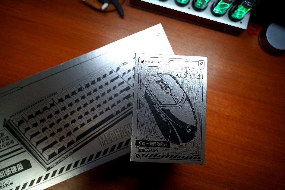 With a small screen and alloy knobs, this Red Devils keyboard and mouse ...