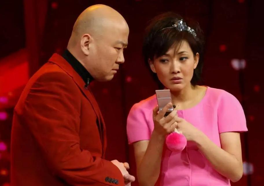 49-year-old Niu Li wears white gauze, and the text invites netizens to ...