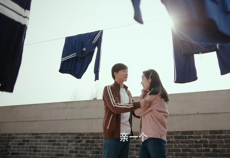 37-year-old Tang Zeng played a young boy, his lines were greasy and his ...