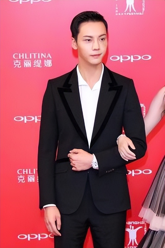 Male star clothing - William Chan (1) - iNEWS