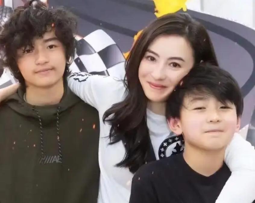 Cecilia Cheung's eldest son was too rebellious in adolescence, he hung ...