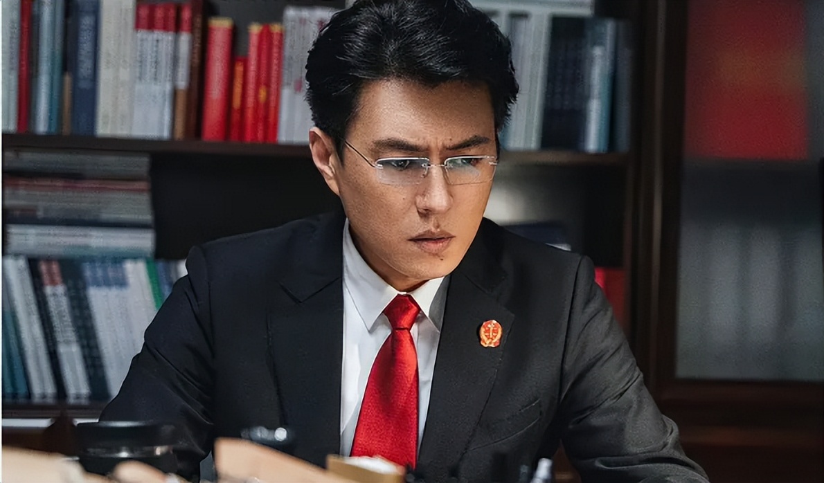 2 actors in the world participated in the bottom line, recognized Huang ...