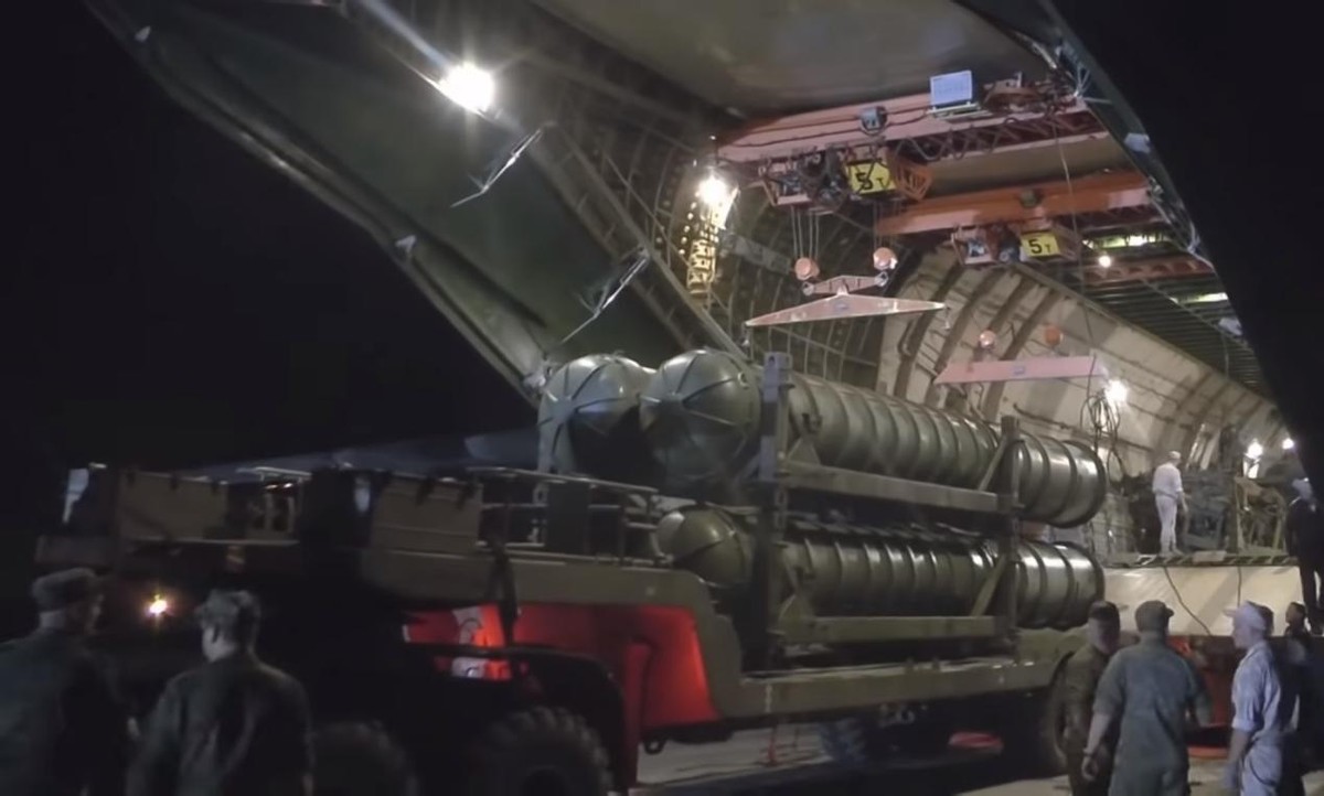 As soon as the Russian S300 missiles were withdrawn, Israel bombarded ...