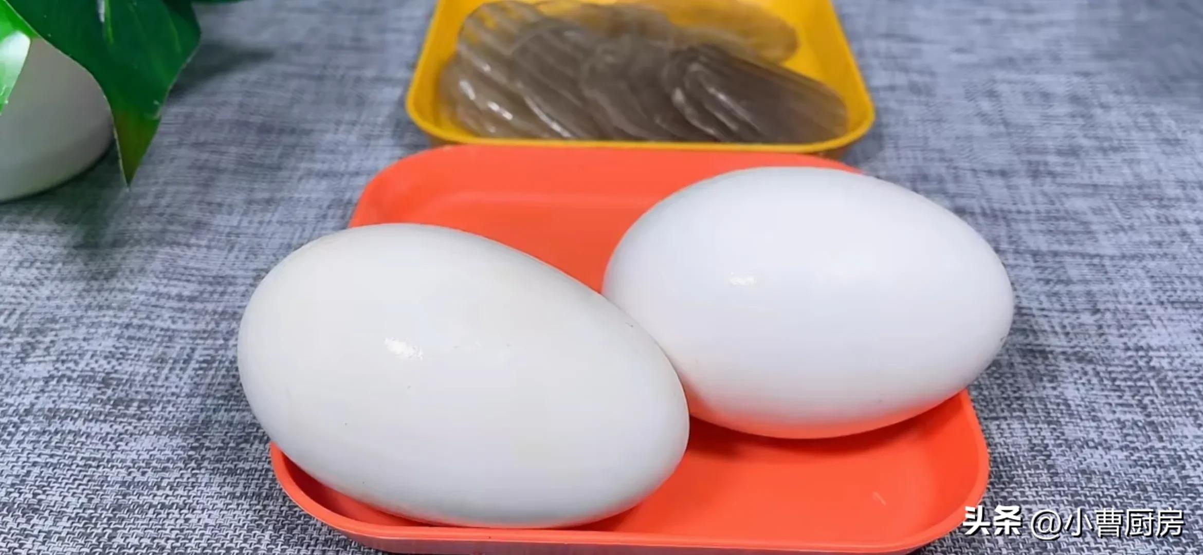 This is the first time I have seen goose eggs. It tastes more delicious ...