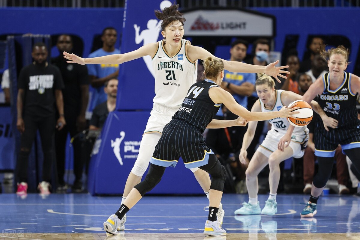 2022 WNBA playoffs first round G2: New York Liberty VS Chicago Sky Han ...