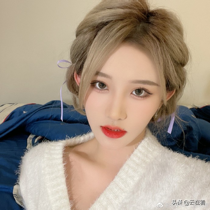 Beauty artist SNH48-Zhou Shiyu's charming and beautiful photos, so ...