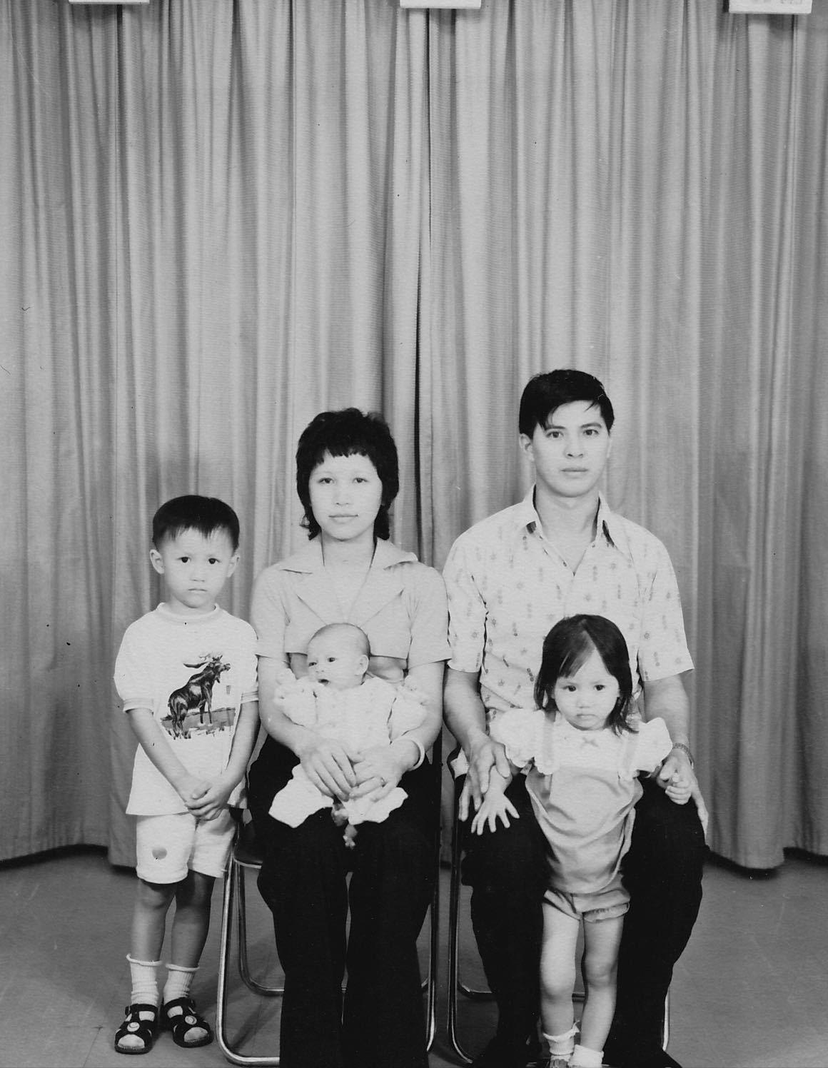 How lucky is Yuen Yuen to be the champion of Hong Kong sister, the ...