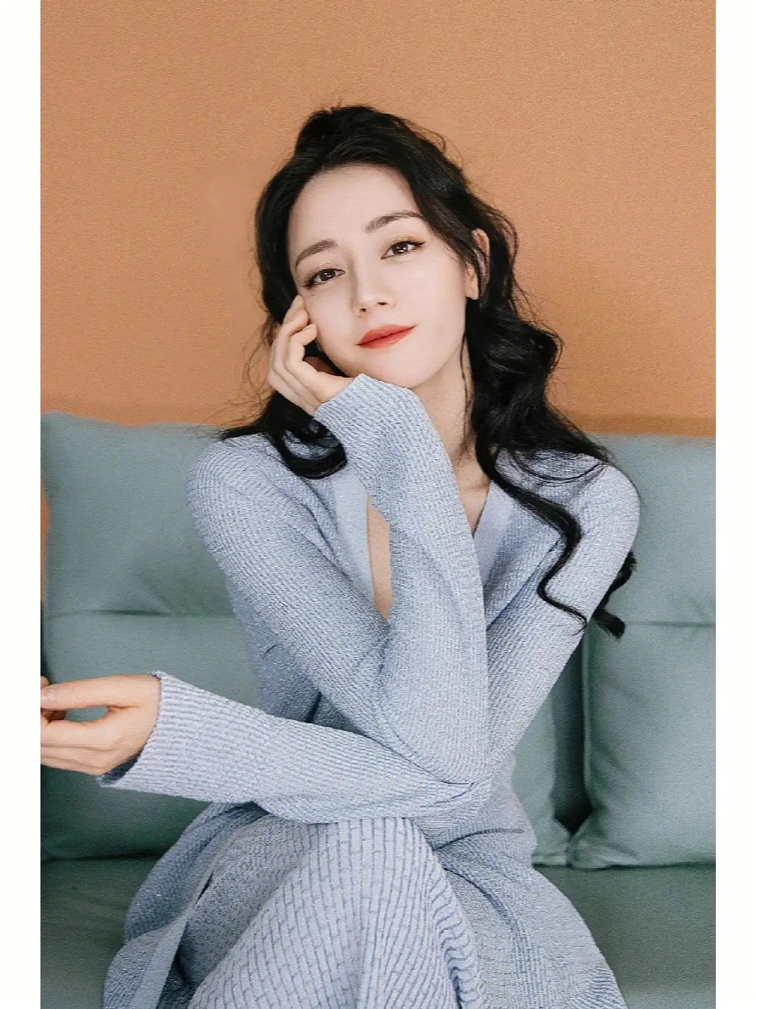 Yang Mi celebrates his 37th birthday, and Di Lieba shouted "Baby ...