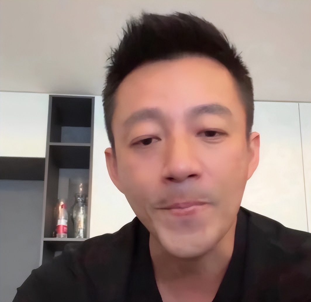 Zhang Yingying was drunk and crying late at night, Wang Xiaofei hugged and comforted, and then ...