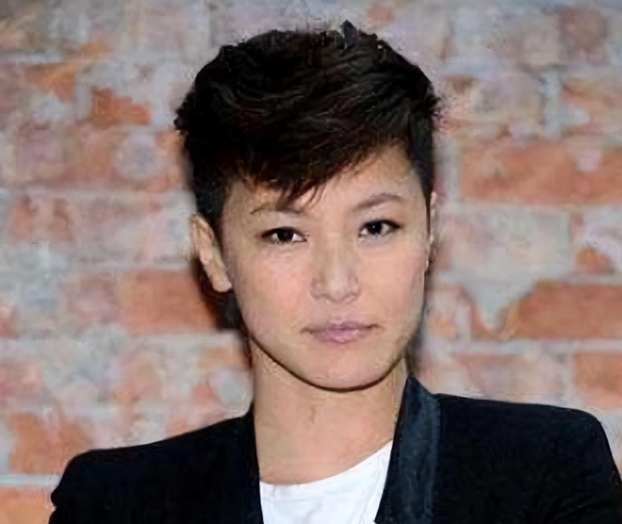 Rubbing fame and becoming popular, the story behind Denise Ho - iMedia