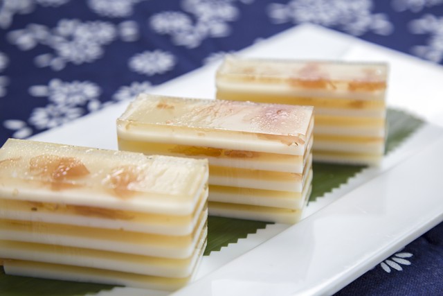 local snack water cake - iNEWS
