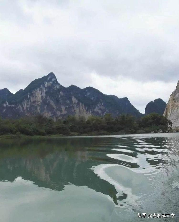 "Ghost Shadows" on the Cliffs - Zuojiang Huashan Rock Paintings - iNEWS