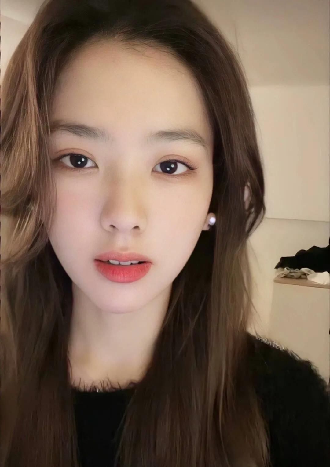 Sun Yining Photo Collection - iNEWS