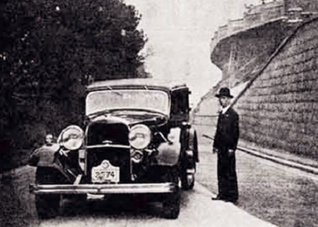 In 1964, Zhu De used his privilege and ordered a helicopter to take his ...