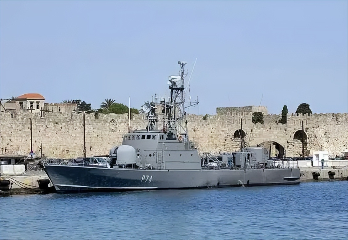 The pioneering work of the Federal German Navy missile boat, the Tiger ...