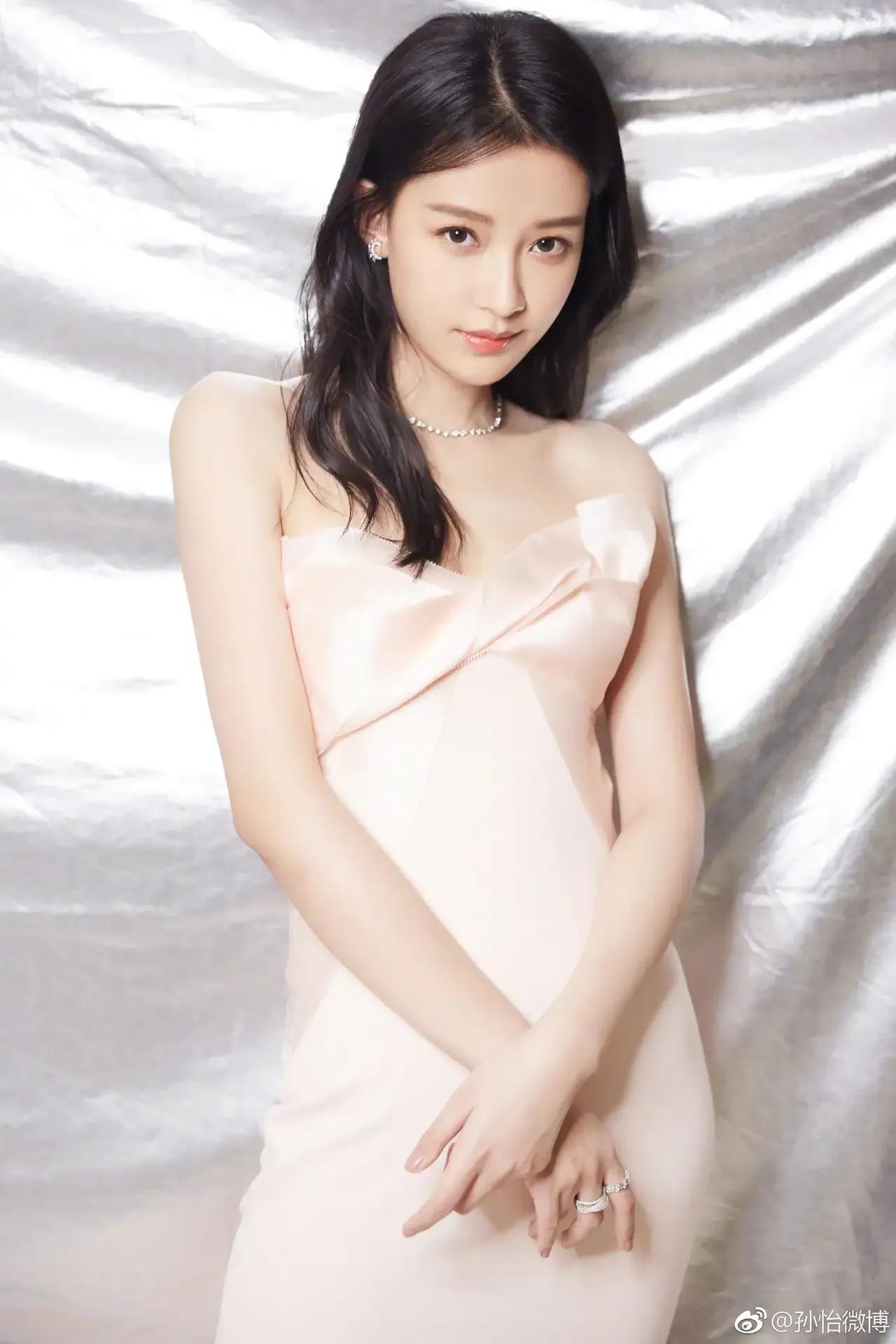 Sun Yi is so beautiful - iNEWS