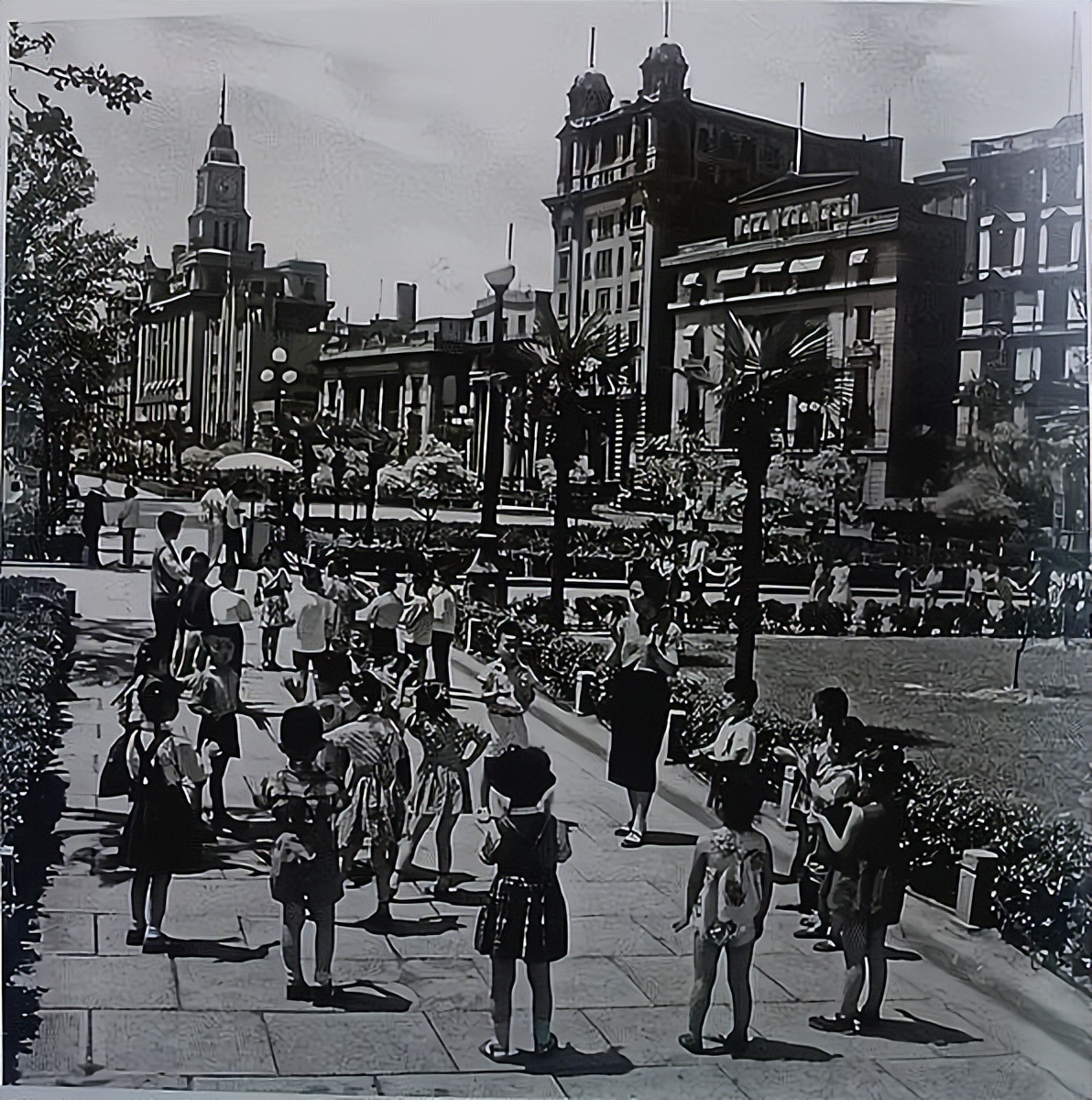 "The Age of Enlightenment: A Glorious Age of Reason and Liberty" - iNEWS