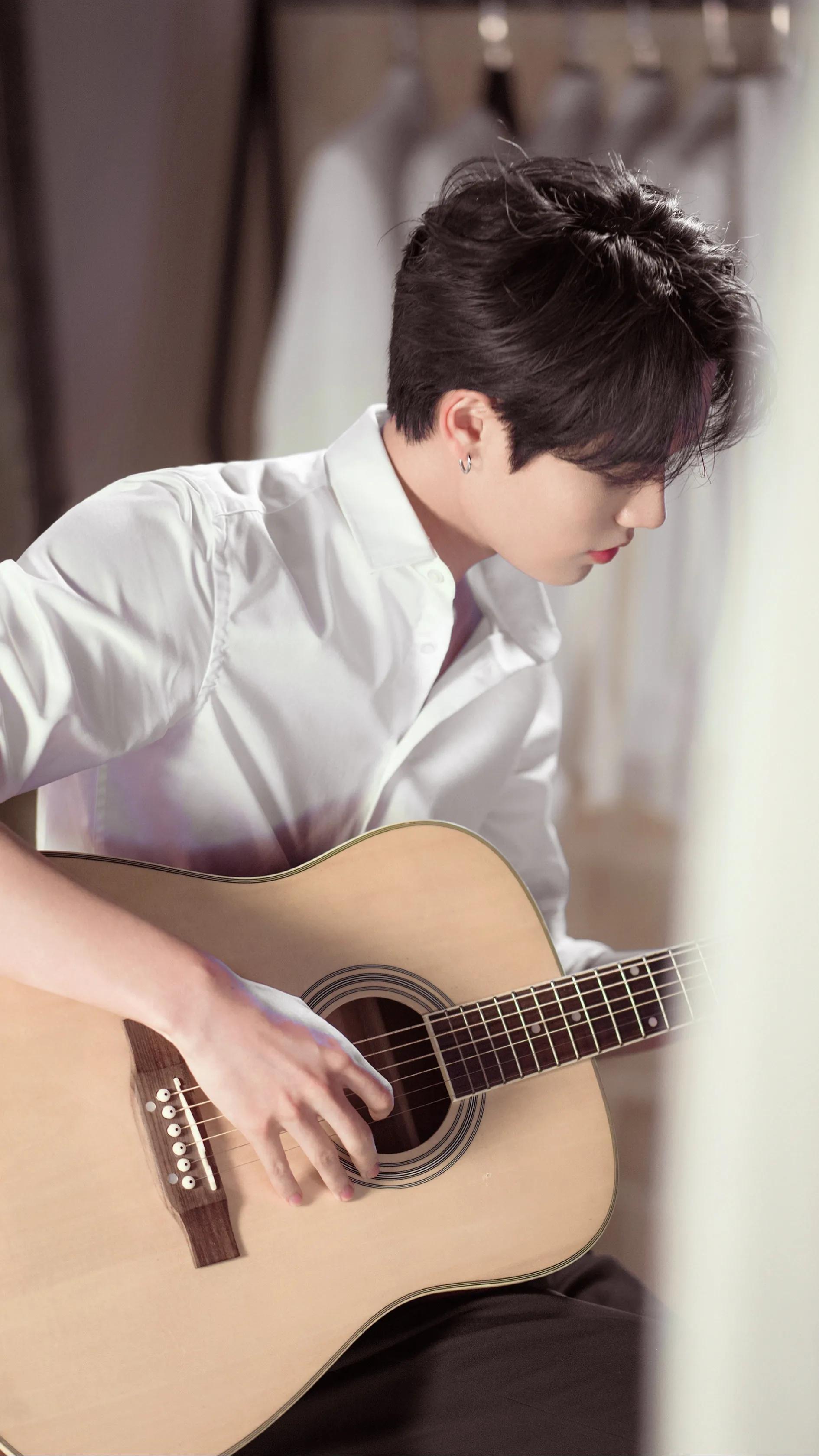 Lin Yanjun wallpaper - iNEWS