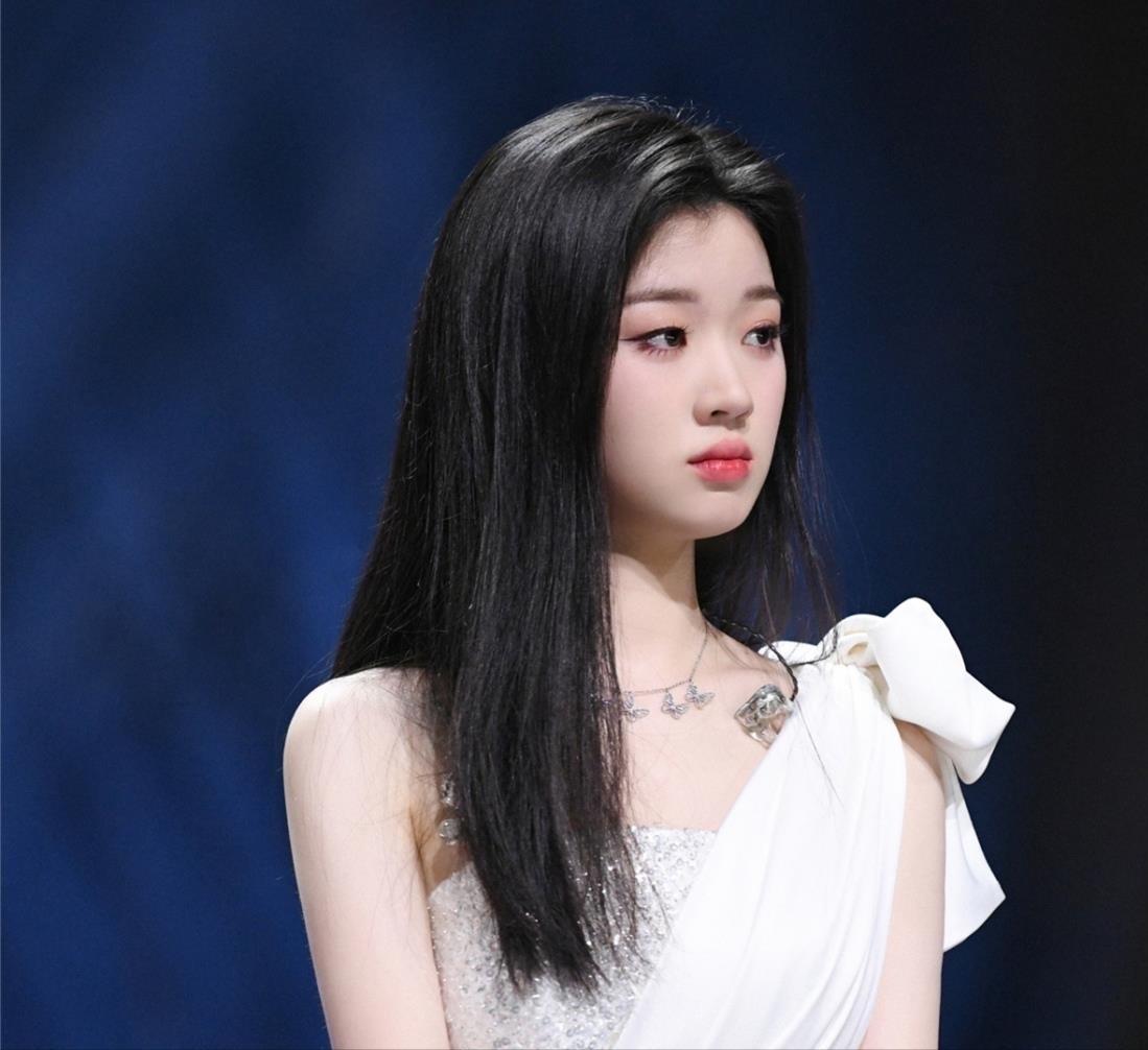 Liang Bo is definitely the champion of the best voice. A song has ...