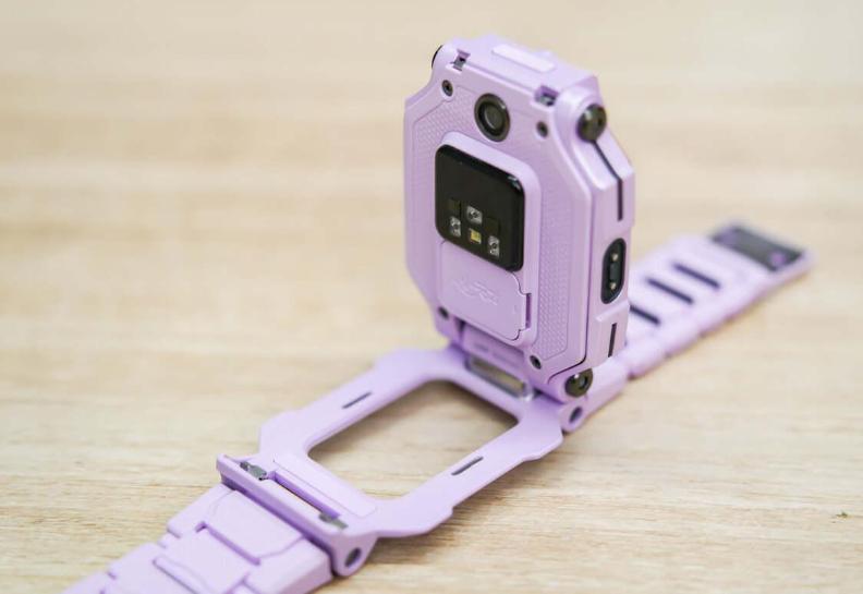 The configuration of "little genius" is beyond the reach of adult ...