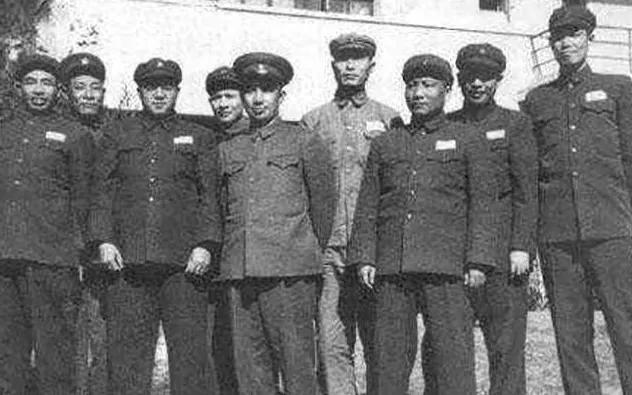 Why was Chen Geng repeatedly manipulated by the generals of the Huaye ...