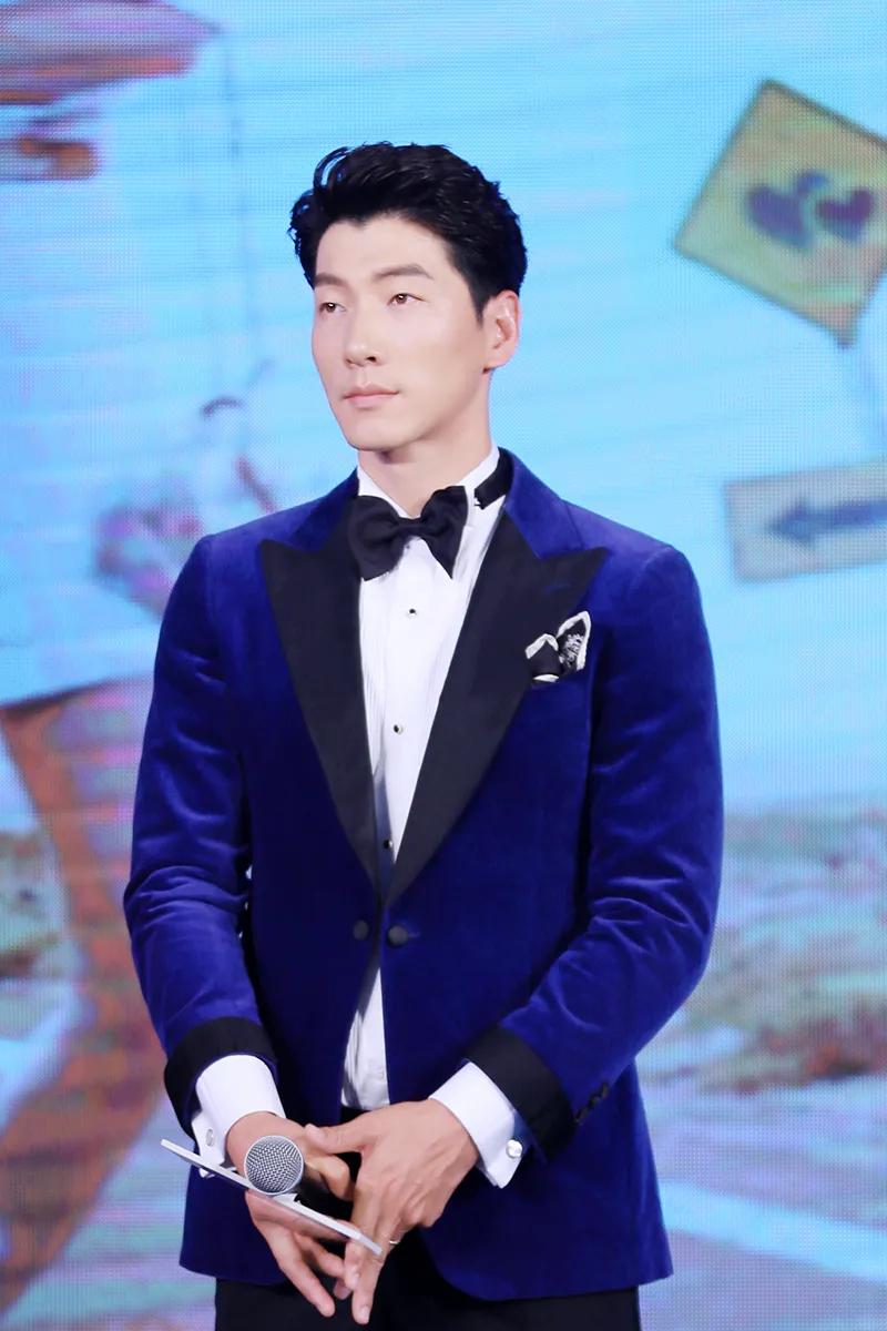 Zhang Liang sued "Zhang Liang Malatang" for 1.8 million, the shop owner: I was wrong to use my ...